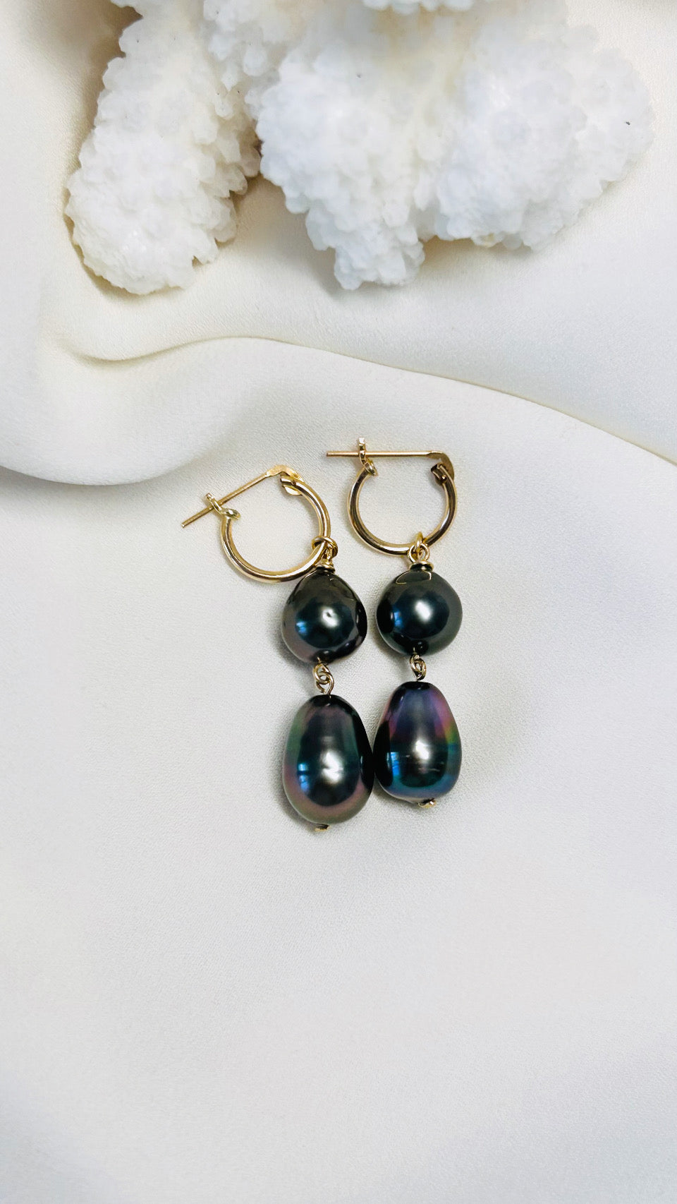Coco huggy earrings - Tahitian – Komakai Jewelry Hawaii